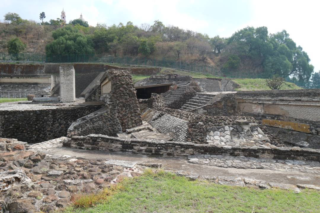 Die größte Pyramide der Welt – Cholula bei Puebla
