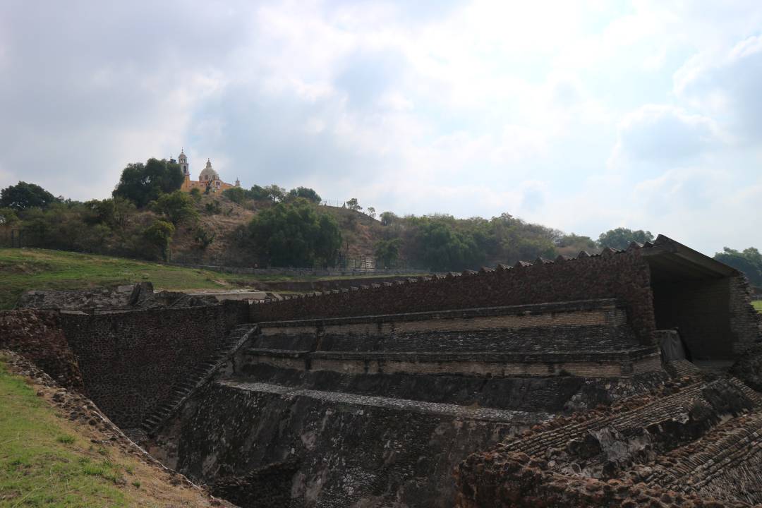Die größte Pyramide der Welt – Cholula bei Puebla