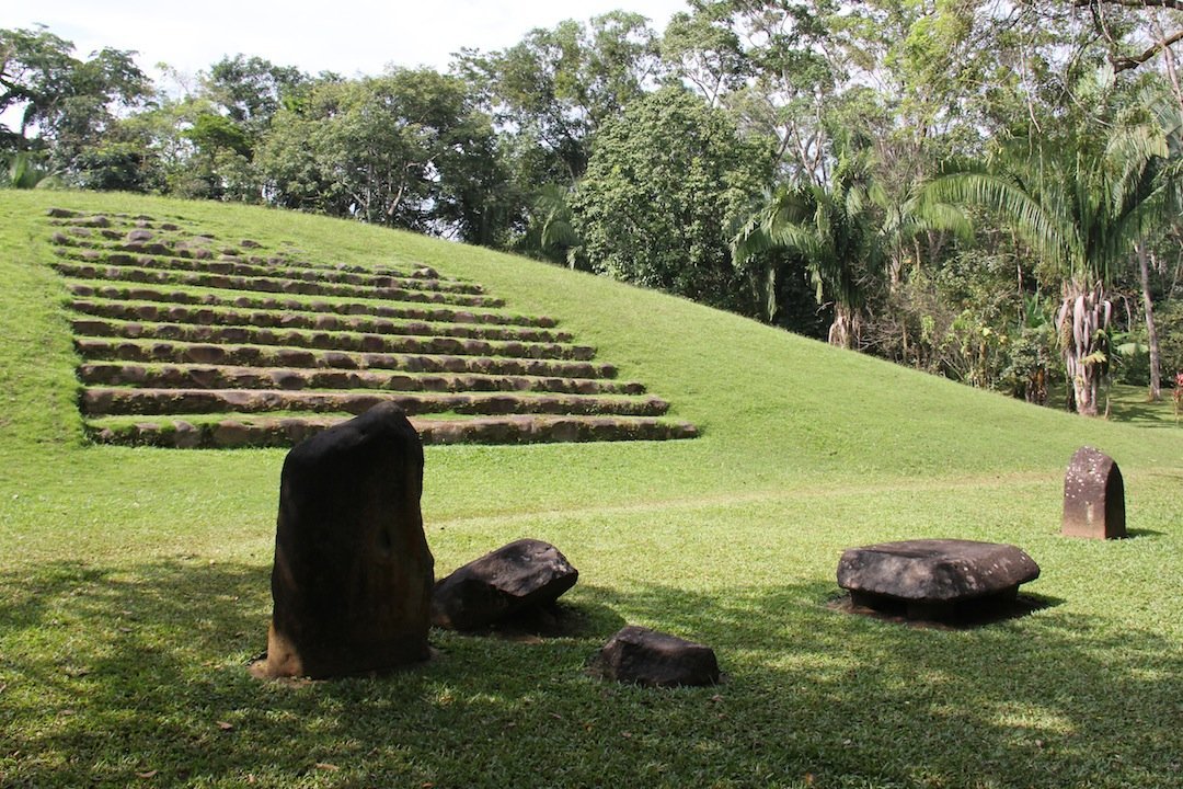 Maya Lodge & Mayaruine Takalik Abaj – von Mayas und Olmeken